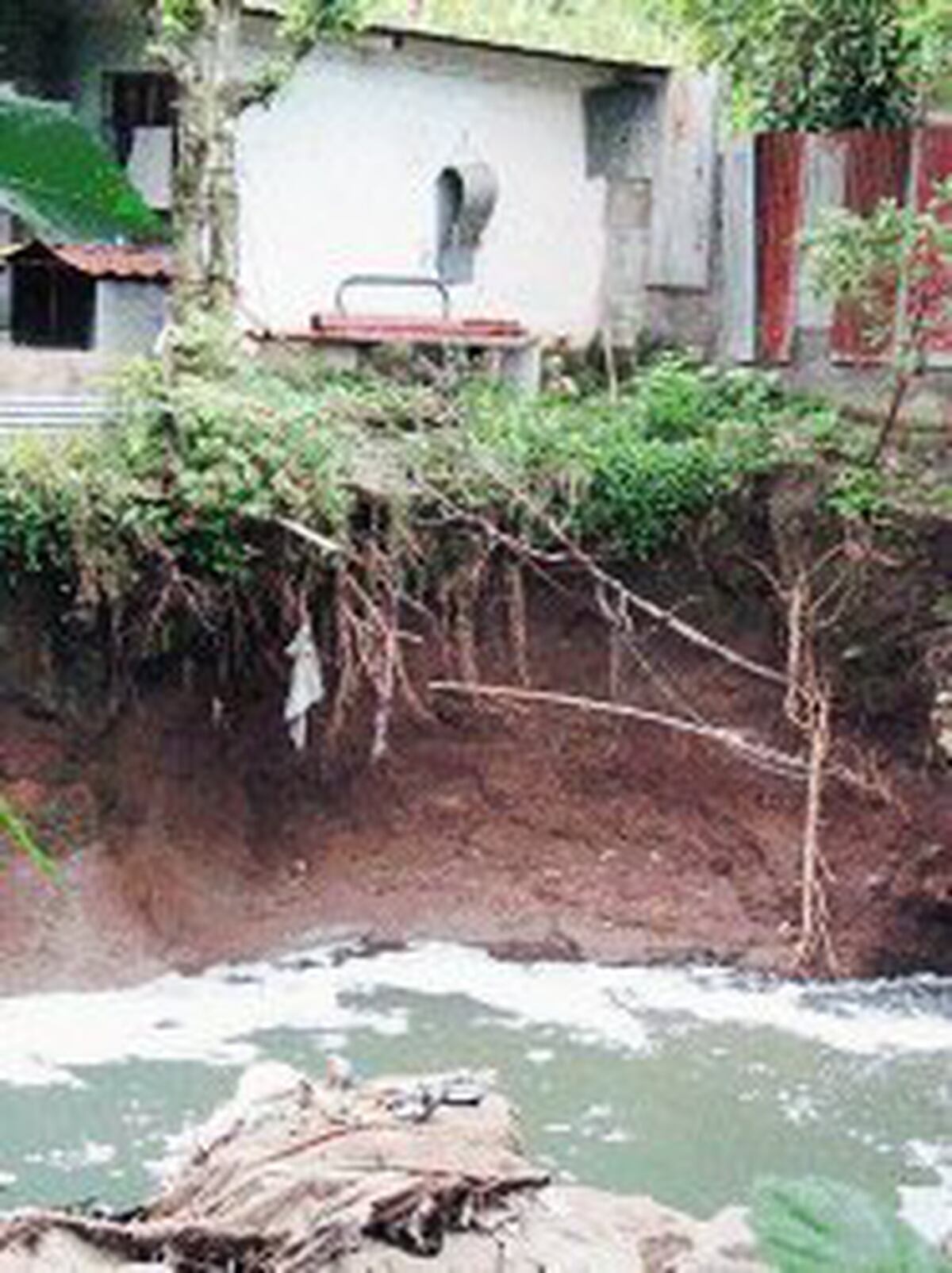 Comisión advierte sobre daños en Quebrada Seca - La Nación