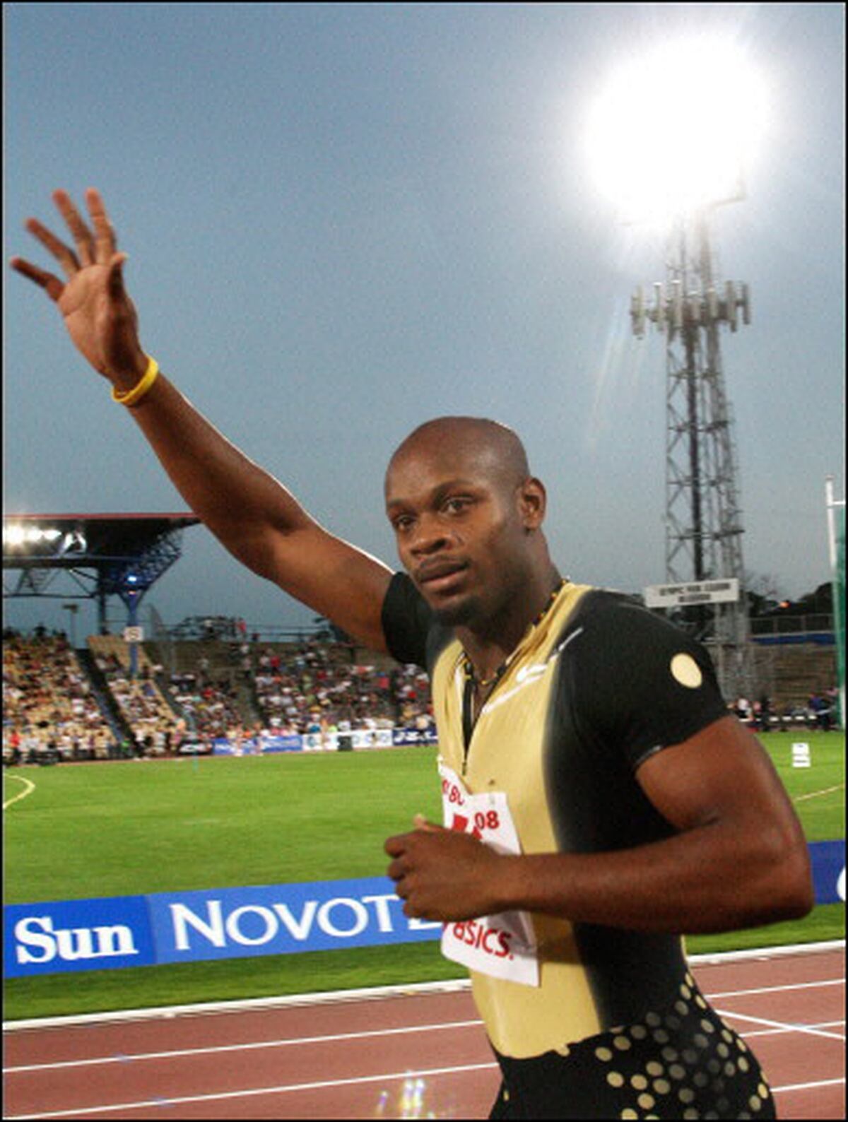 Asafa Powell regresa a las pistas con impresionantes 9,96 en los 100 m ...