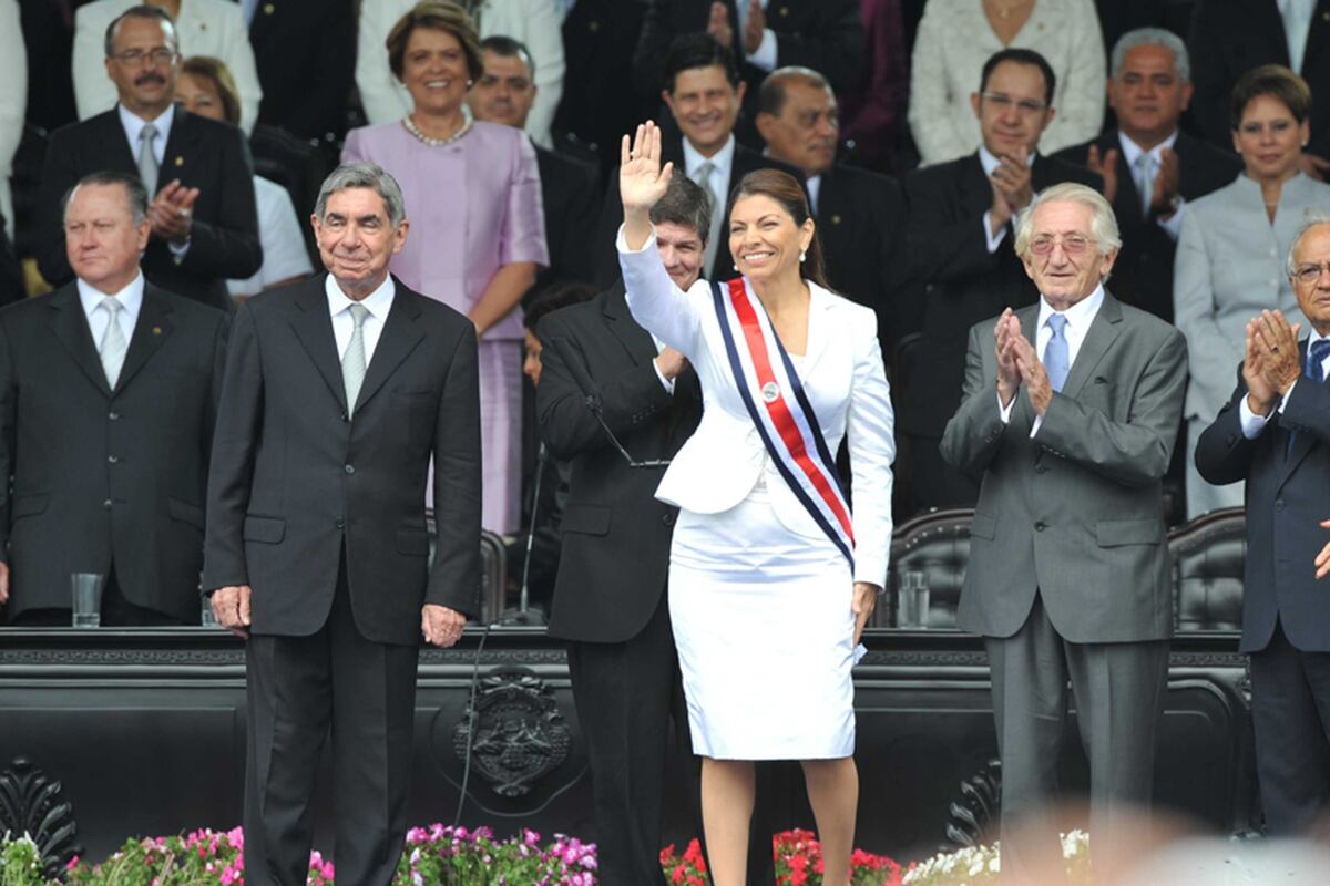 Costa Rica apura envío de las invitaciones para traspaso de poderes ...