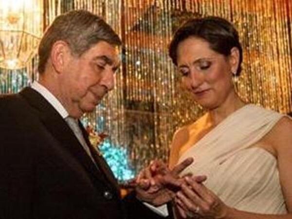 Trascienden primeras imágenes de la boda de Arias y Fischel - La Nación