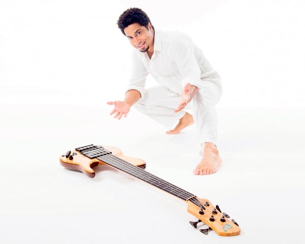 Matthew Garrison trae jazz electrónico - La Nación