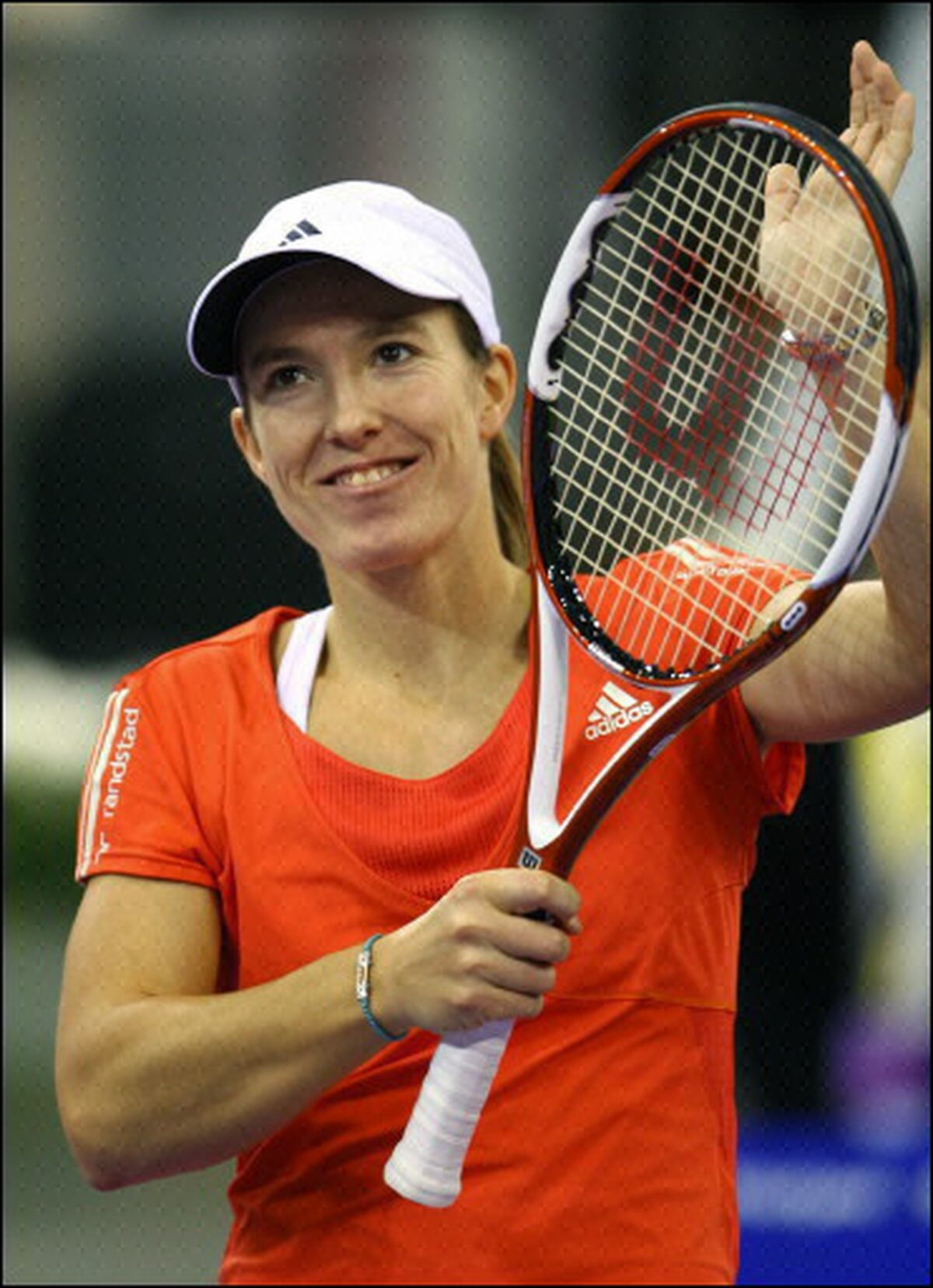Justine Henin anuncia su retirada, a pesar de estar en la cumbre - La ...