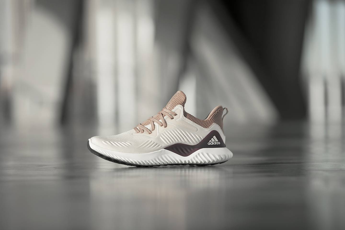 Nuevas tenis Adidas para corredores promete mejor ajuste y transición ...