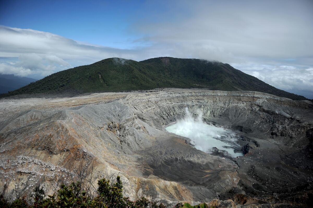 Estos son los nuevos requisitos para visitar el volcán Poás - La Nación