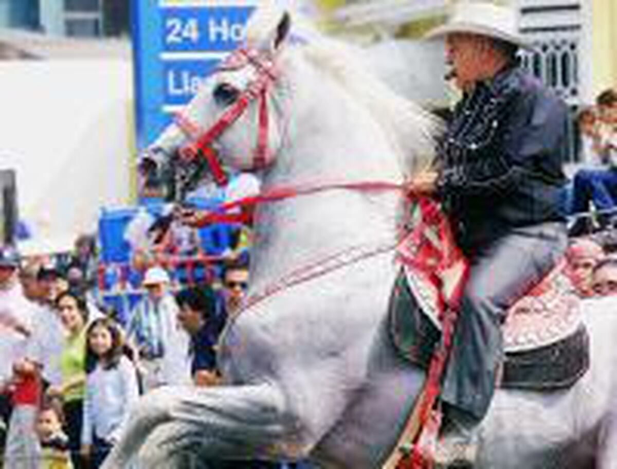 Jueves de caballistas y viernes de carnaval - La Nación