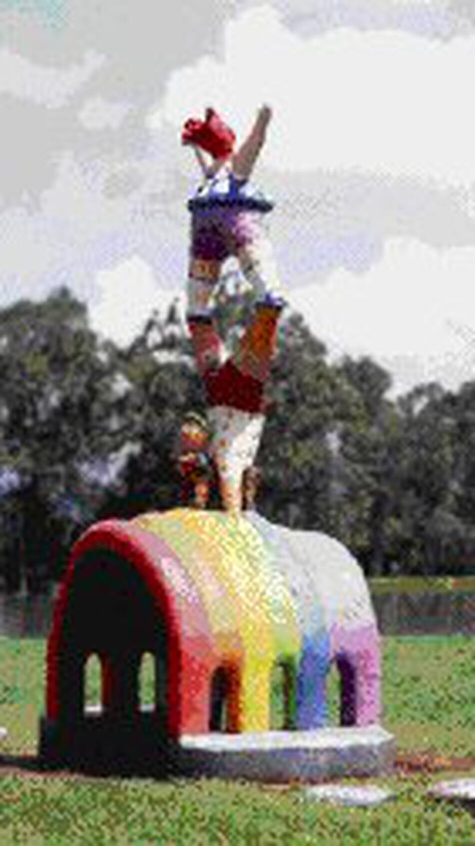 Leda Astorga denuncia irrespeto a su escultura - La Nación