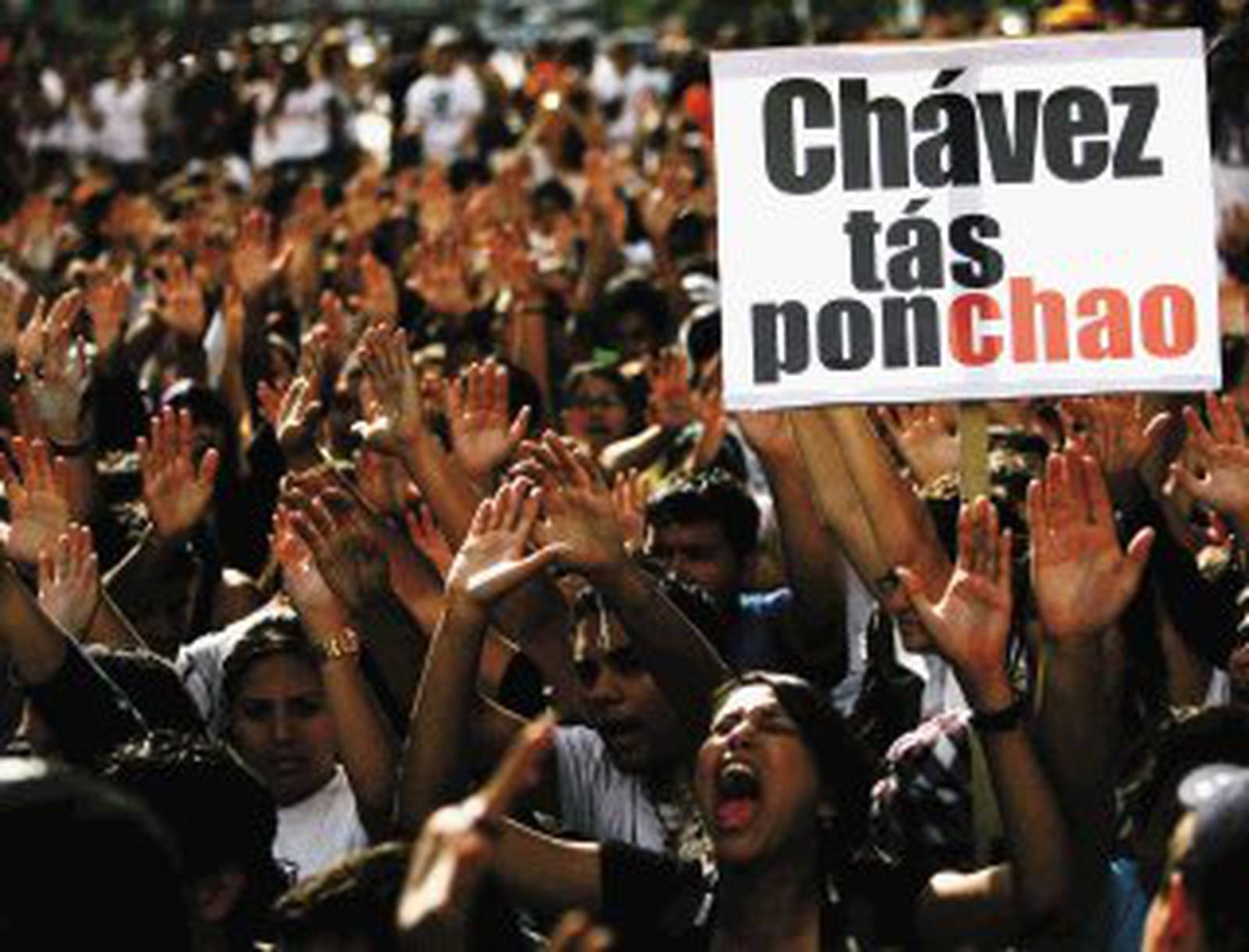 Protestan por suspensión de televisora RCTV en Venezuela | La Nación