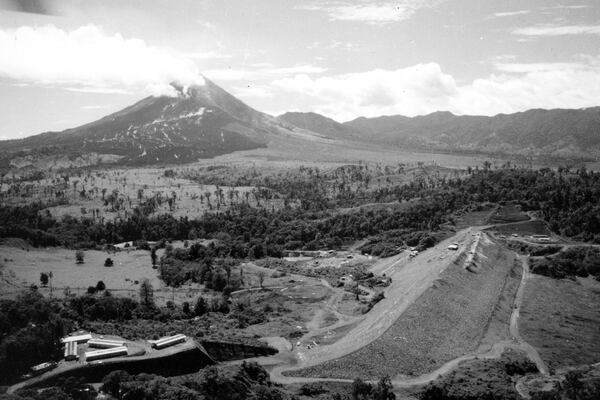 Arenal, el mayor complejo energético de Costa Rica, llega a 40 años ...