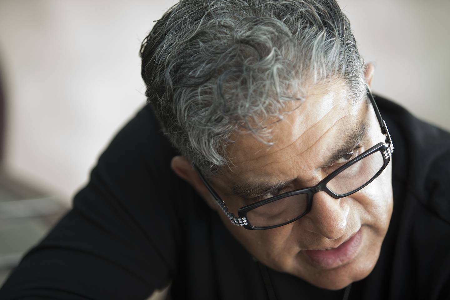Deepak Chopra: Dios es la consciencia infinita, la religion es ...