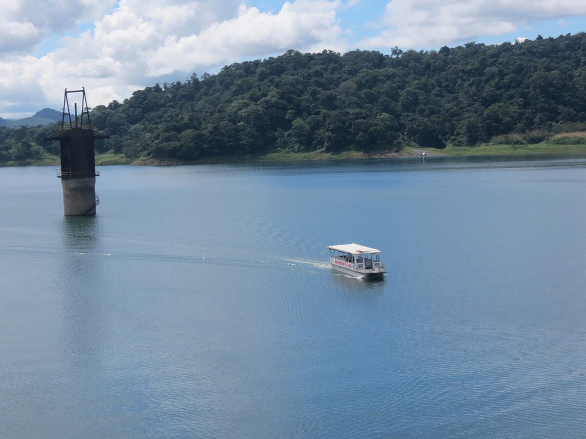 Embalse Arenal registra baja de 2 metros al acercarse el verano - La Nación