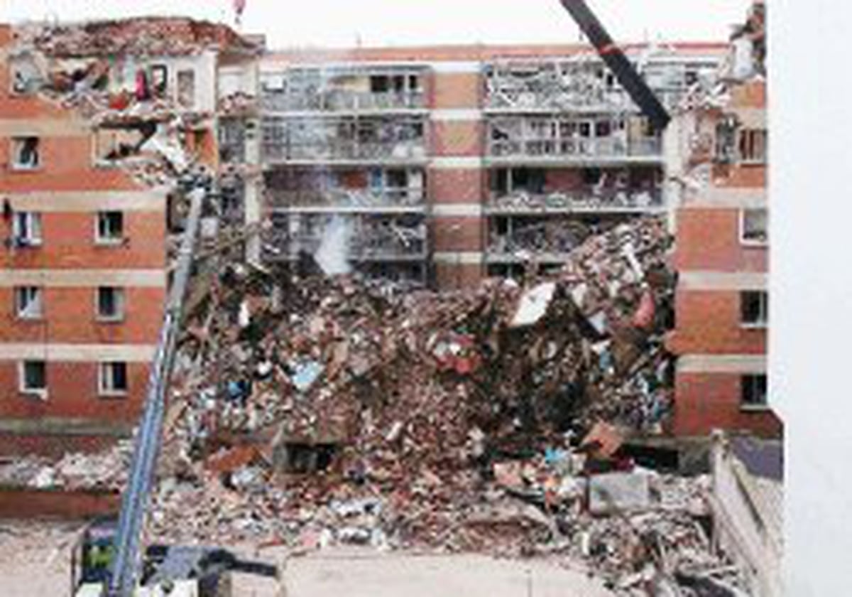 Explosión en edificio en España deja seis muertos - La Nación