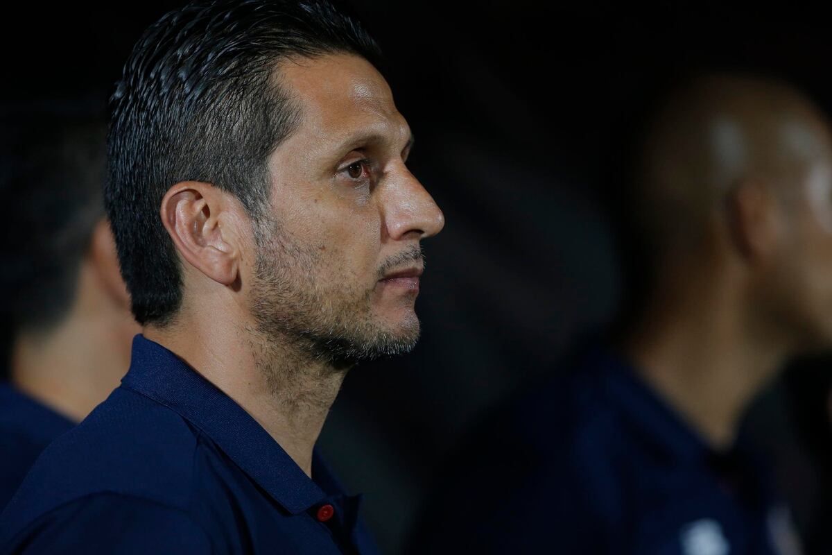 Rónald González revela los detalles desconocidos de su vida - La Nación