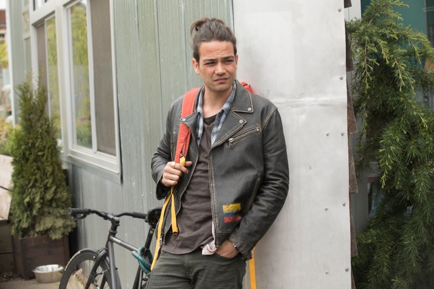 Actor tico Daniel Zovatto vive su gran papel en nueva serie de HBO | La ...