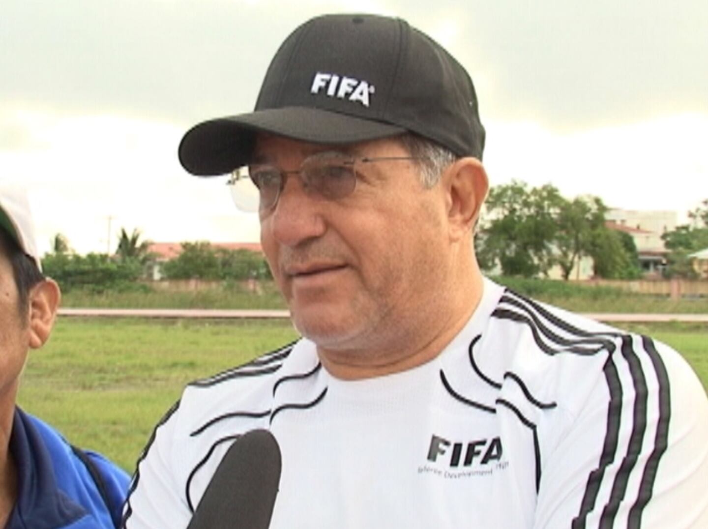 Fallece Rónald Gutiérrez, exárbitro nacional que fue instructor de la ...