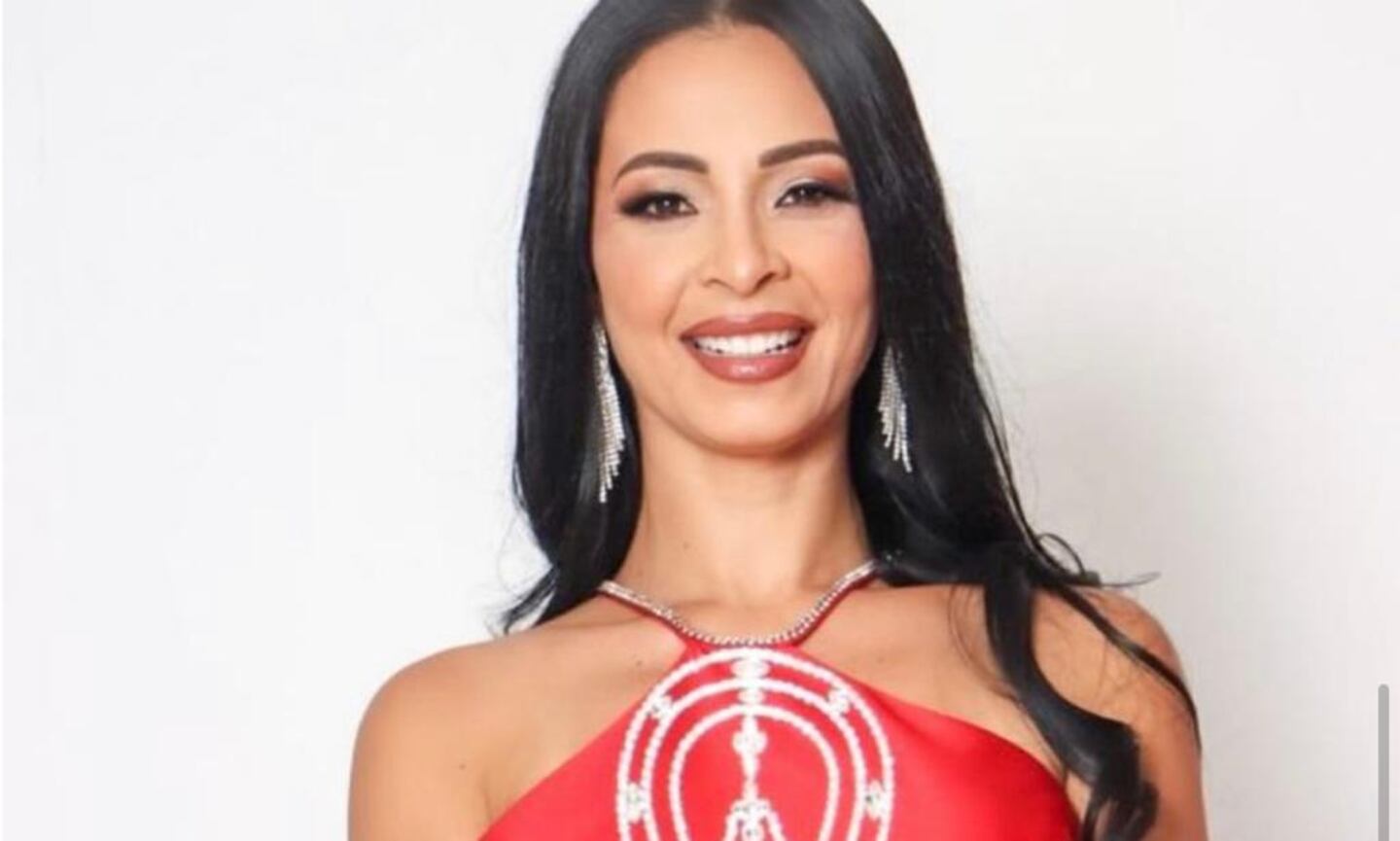 Certamen de Marisol Soto designa a Jenniffer Villalobos como Mrs. World ...