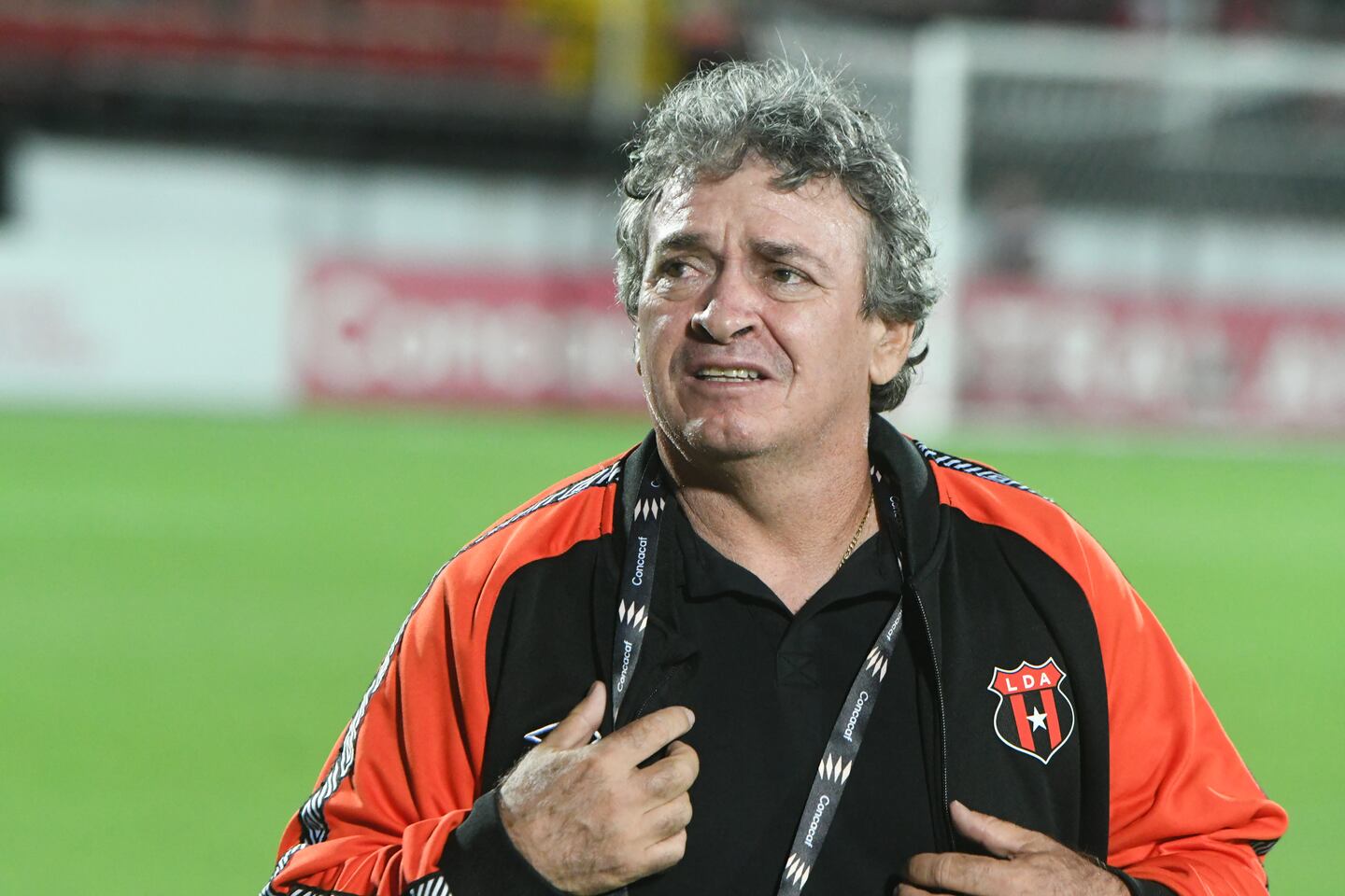 Óscar Ramírez da explicaciones sobre la pérdida del invicto de 20 ...