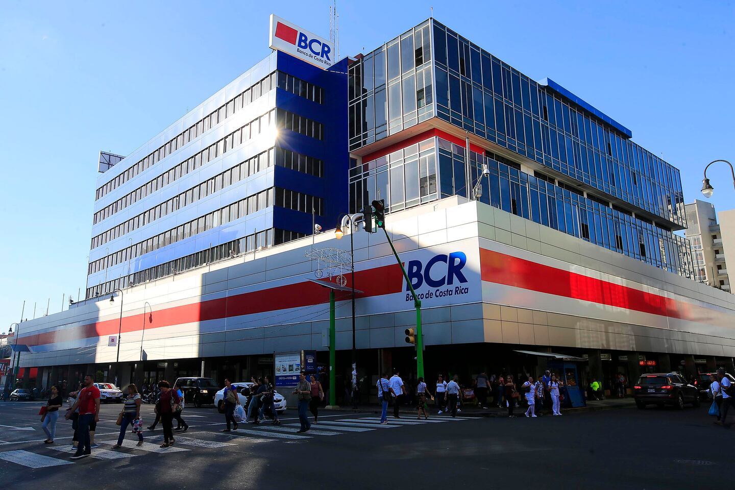 Expresidente del Banco Central pasa a la directiva del BCR | La Nación