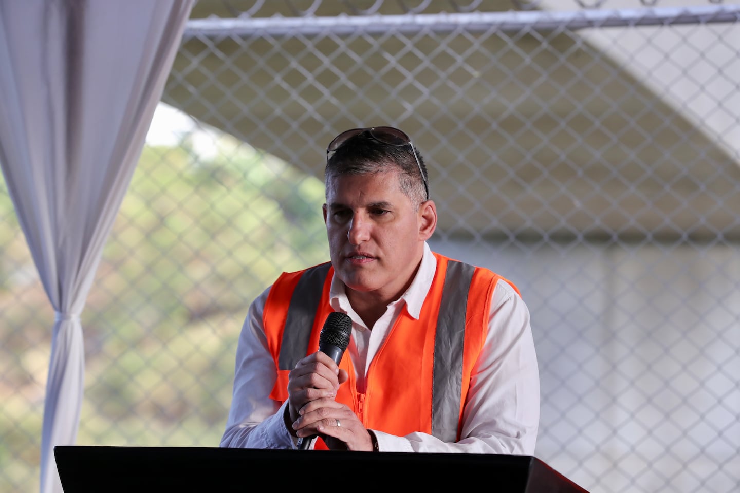 Ministro Mauricio Batalla evalúa dividir el MOPT en 2 ministerios | La ...