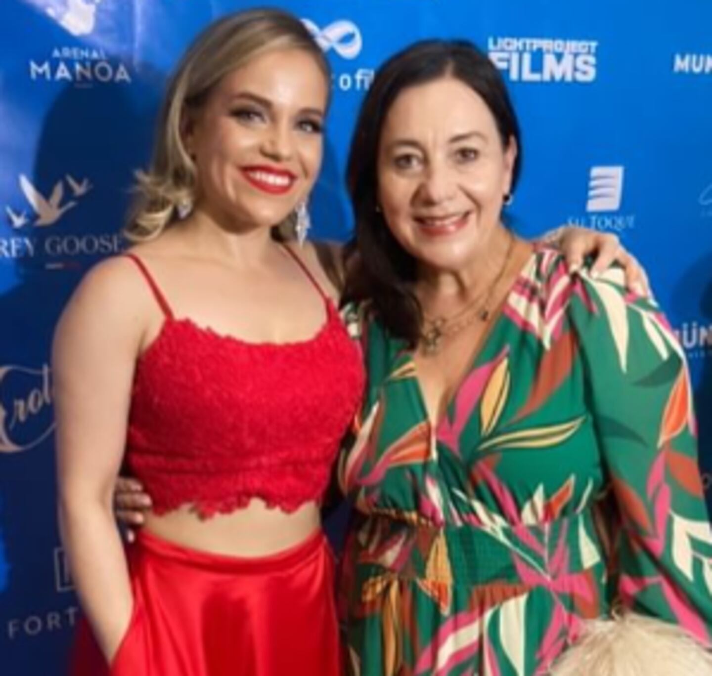 Sofía Chaverri celebra la premiere de su película con su mamá | La Nación