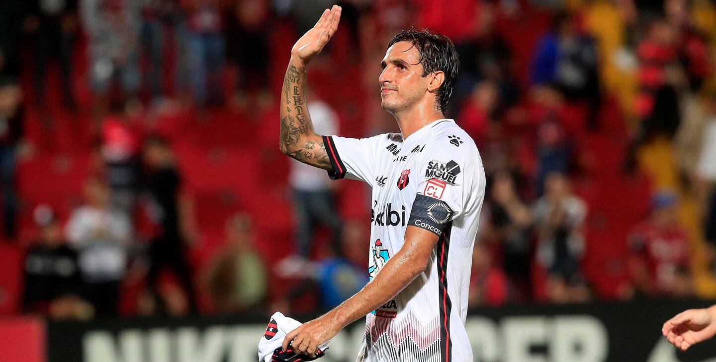 Twente tendrá a todas sus estrellas en partido de despedida de Bryan ...