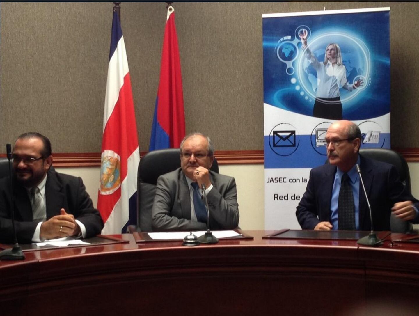Jasec inaugura red de fibra óptica para brindar Internet de banda ancha ...
