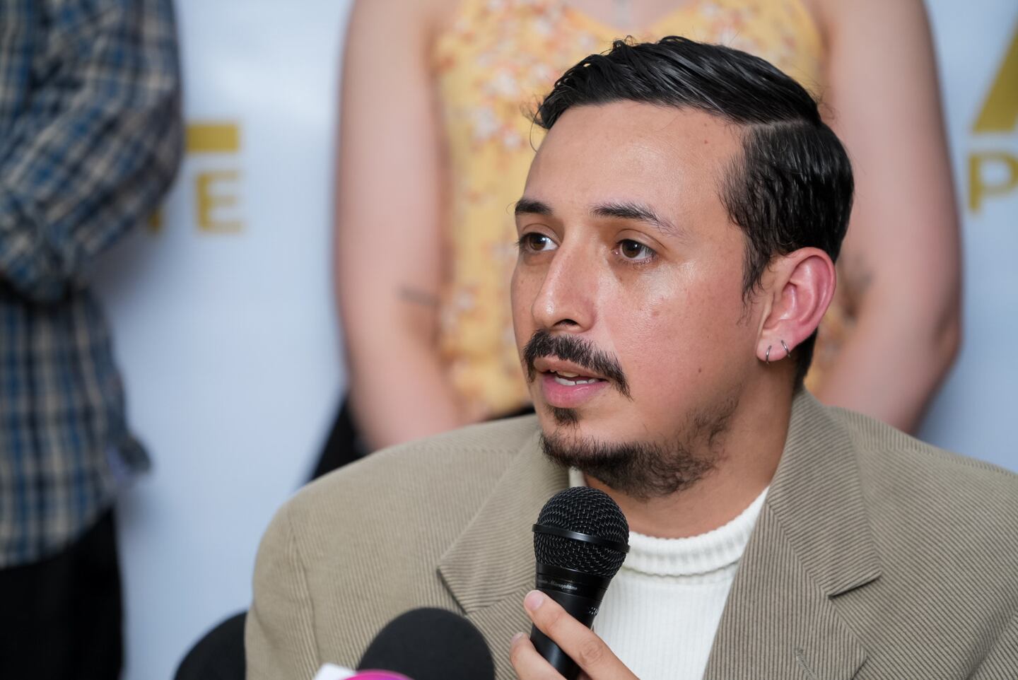 Ariel Robles anuncia que revertiría estas dos decisiones de Rodrigo ...