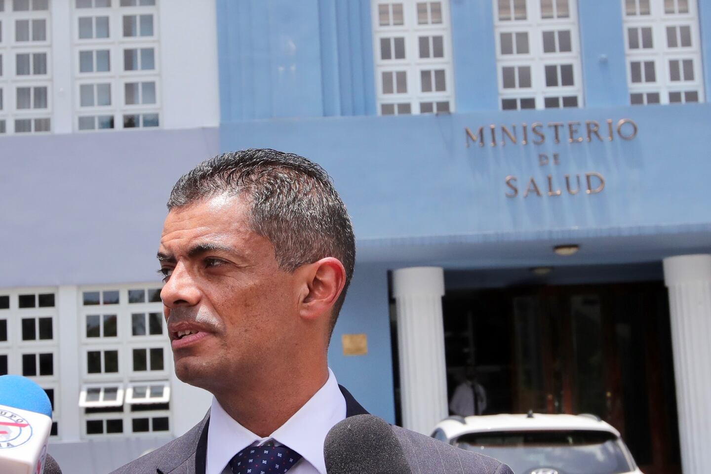 Fiscal Carlo Díaz allanó Ministerio de Salud por caso de Parque Viva ...