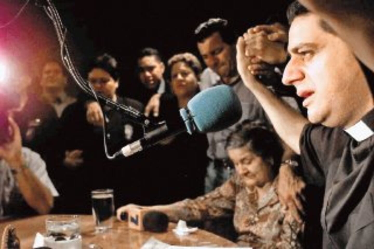 Justicia cortó programa radiofónico del padre Minor | La Nación