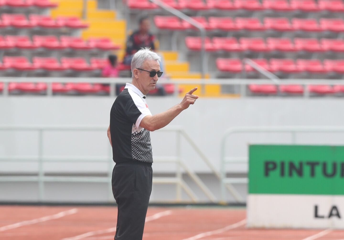 Benito Floro: 'Jonathan McDonald es un futbolista casi perfecto, es un ...