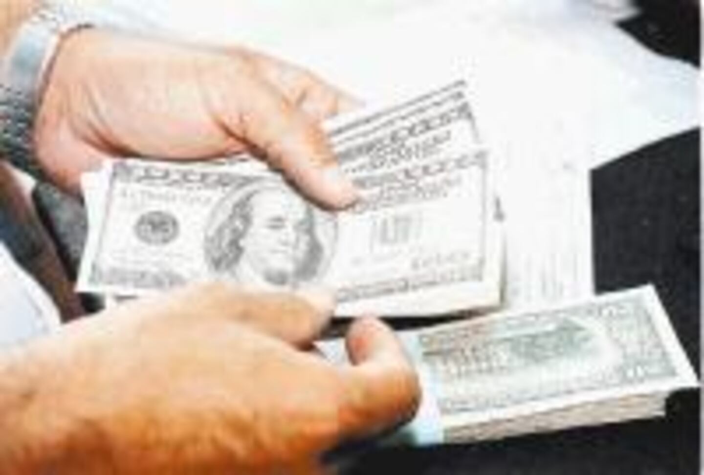 El dólar terminó el año en ¢379,05 | La Nación