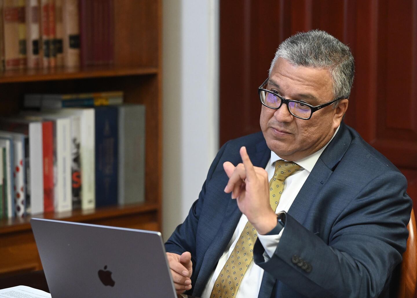 Procuraduría reclama ¢1 millón a rector de la UCR por presunto incumplimiento de deberes | La Nación