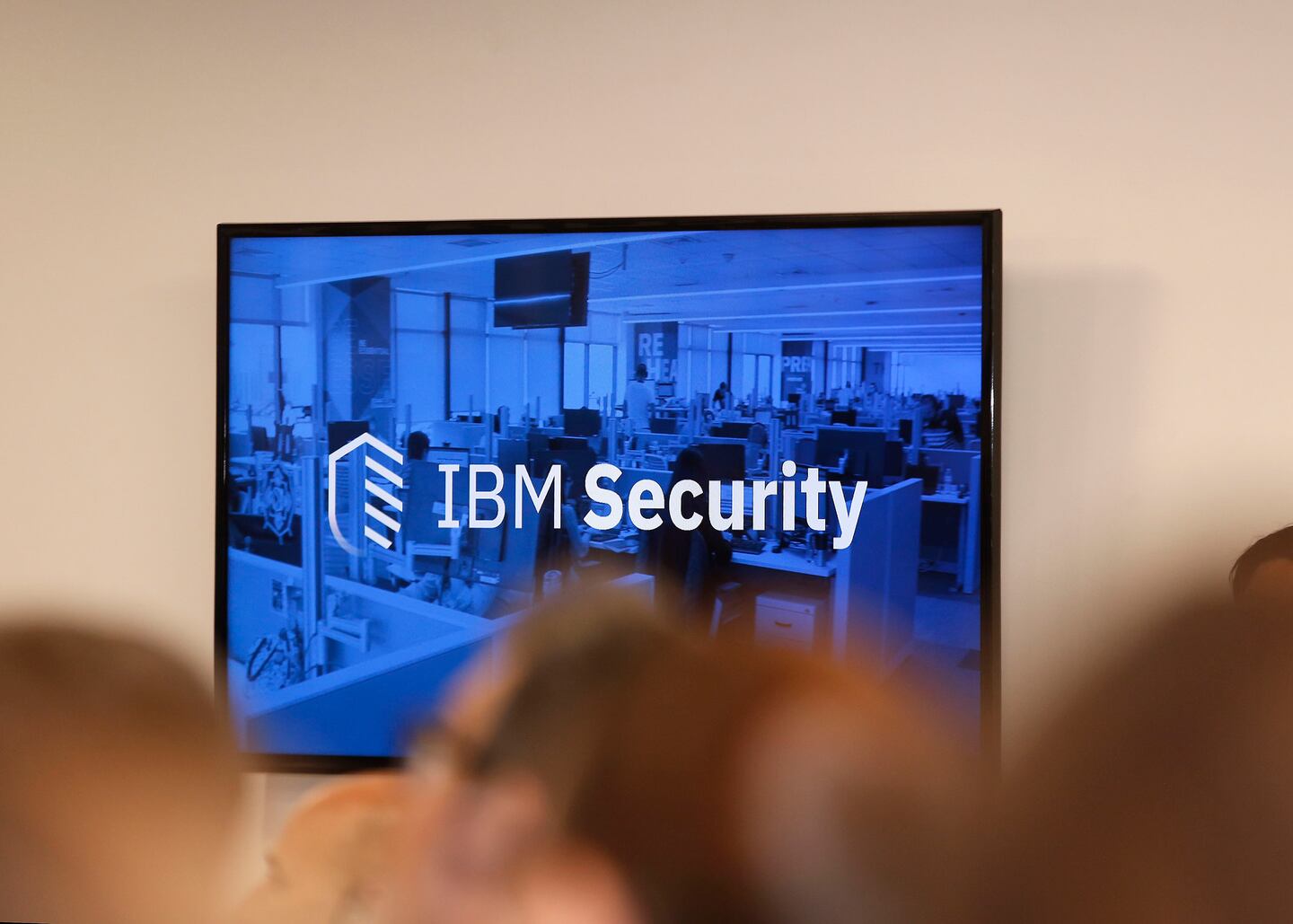 Talento local impulsa expansión del centro de ciberseguridad de IBM en ...