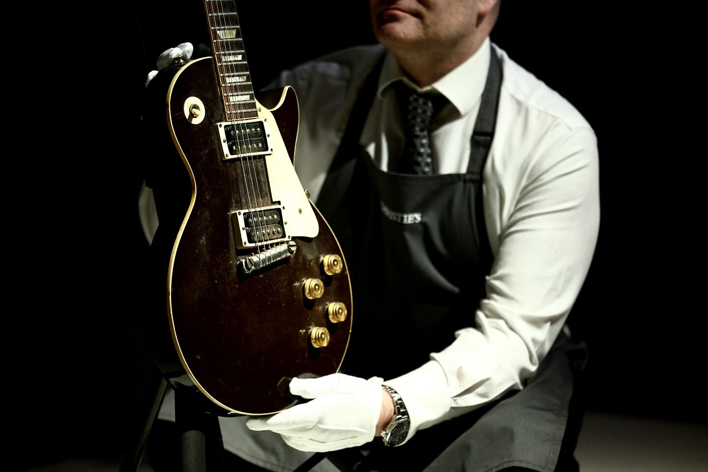 Famosa guitarra de Jeff Beck se vende por más de $1 millón en una ...