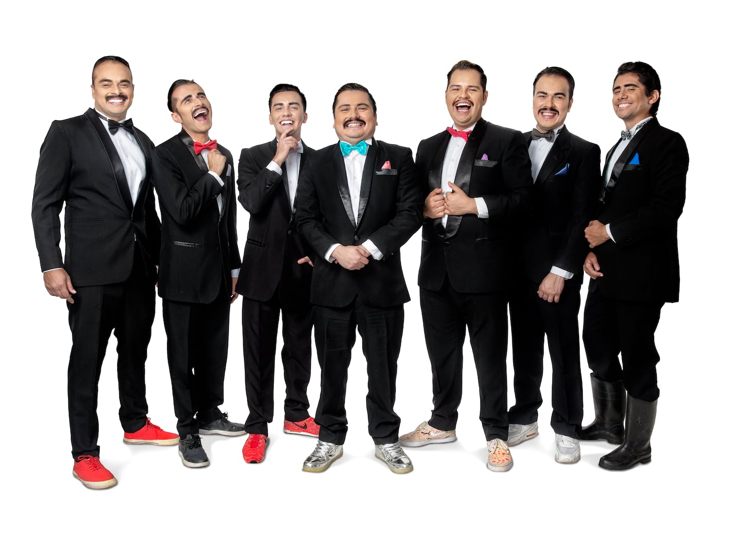 Los Ajenos celebran su décimo aniversario con un manual de fiesta ...