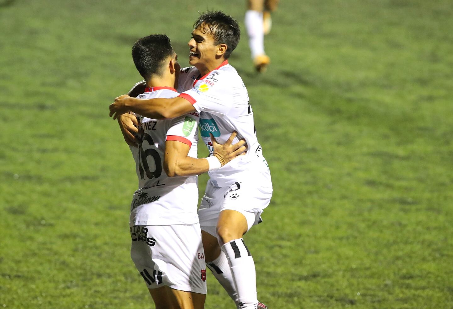 Aarón Suárez fue una sorpresa efectiva en Alajuelense | La Nación