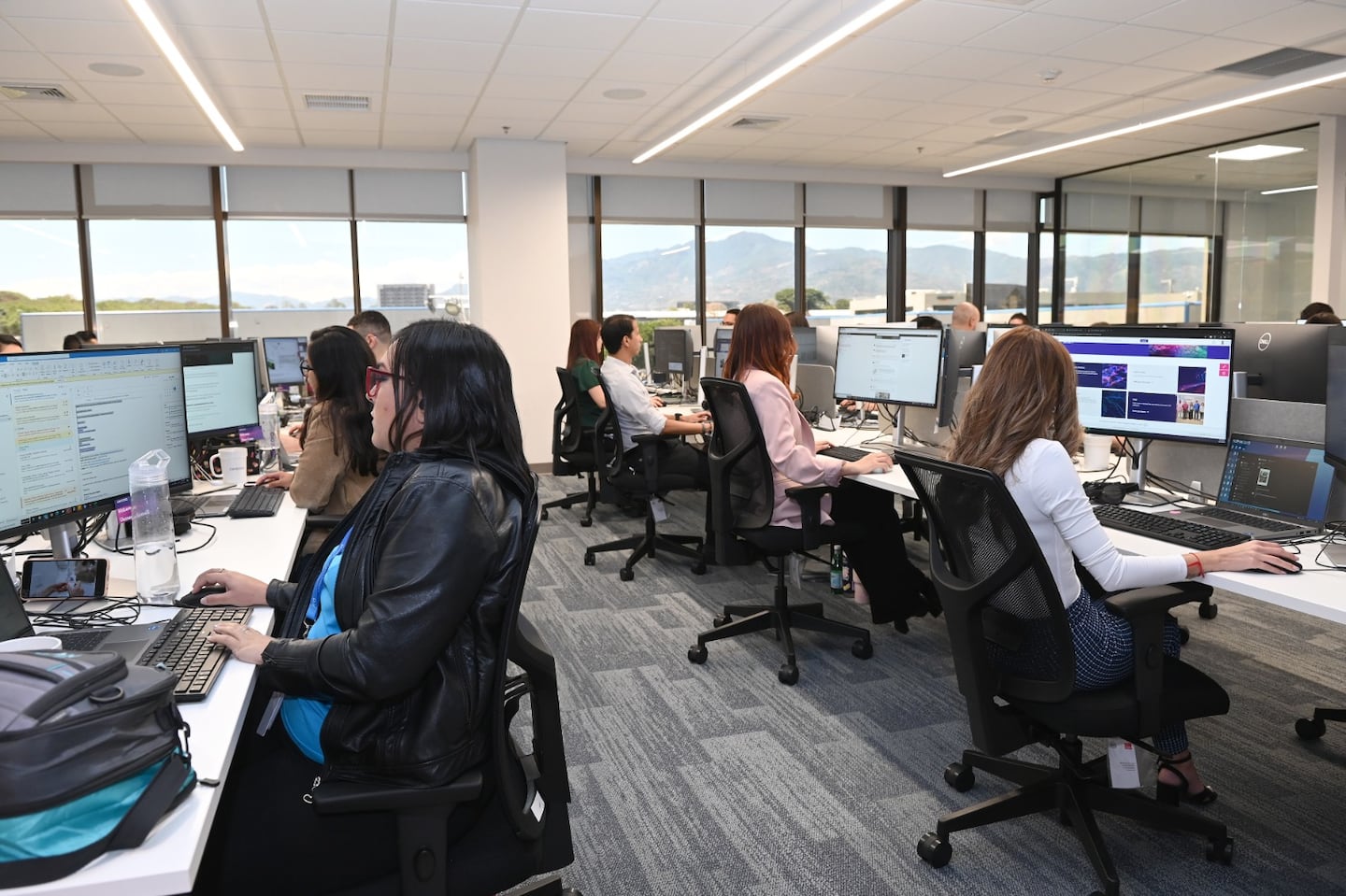 Multinacional Cencora abre centro de servicios en Costa Rica y ...