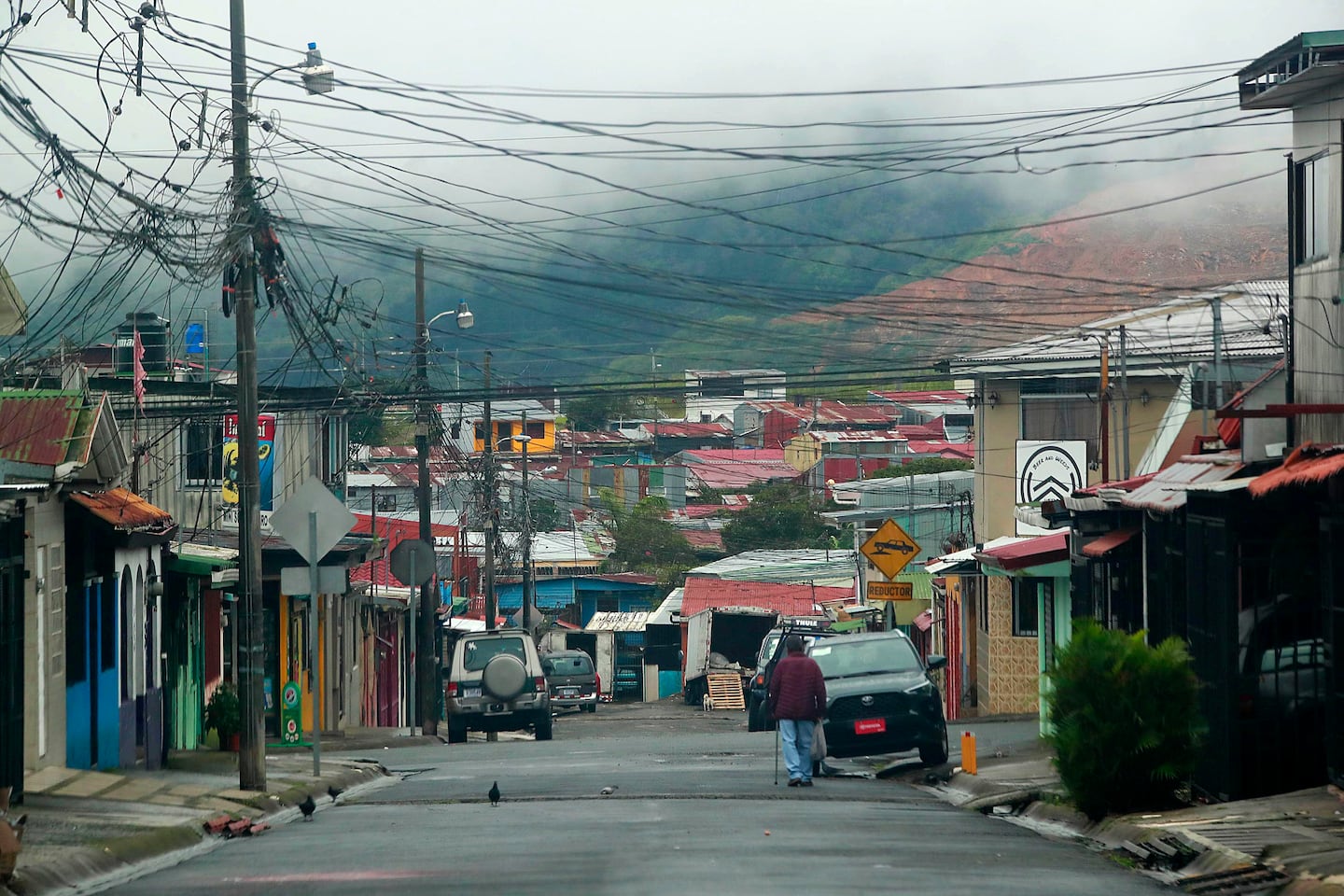 Narcos en Llanos de Santa Lucía reclutan a colegiales a cambio de ropa ...