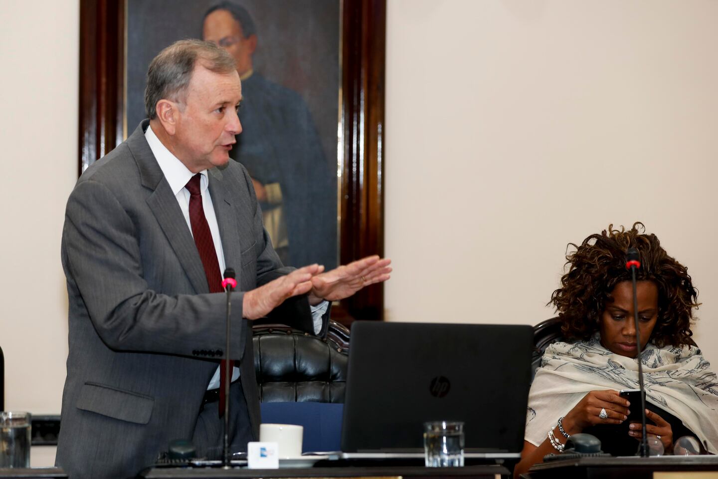 Ottón Solís: 'Es necesario que el presidente rectifique y convoque ...