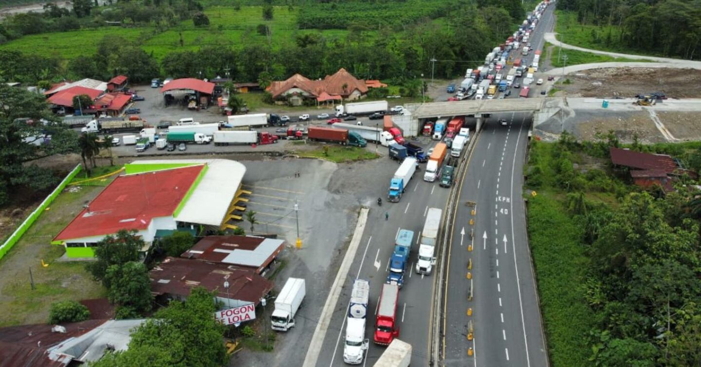 Tránsito en ruta 32 avanza lentamente luego de su reapertura | La Nación