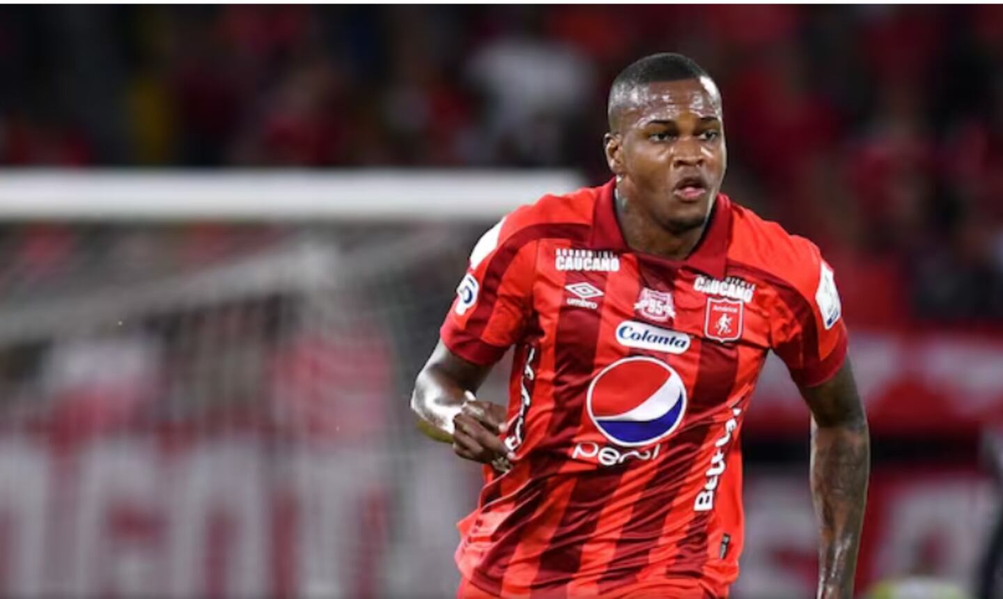 Vea cómo juega Larry Angulo, otro futbolista en el radar de Alajuelense ...