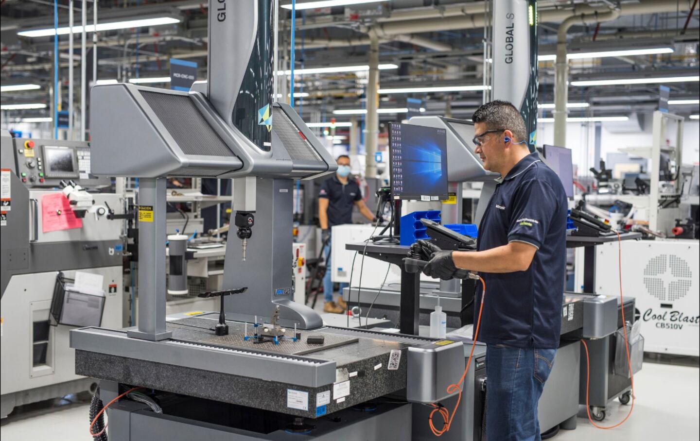 Medtronic invertirá $65 millones en expansión de sus operaciones en ...