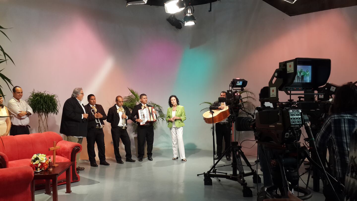 Inés Sánchez y su Teleclub le dicen adiós a canal 13 | La Nación