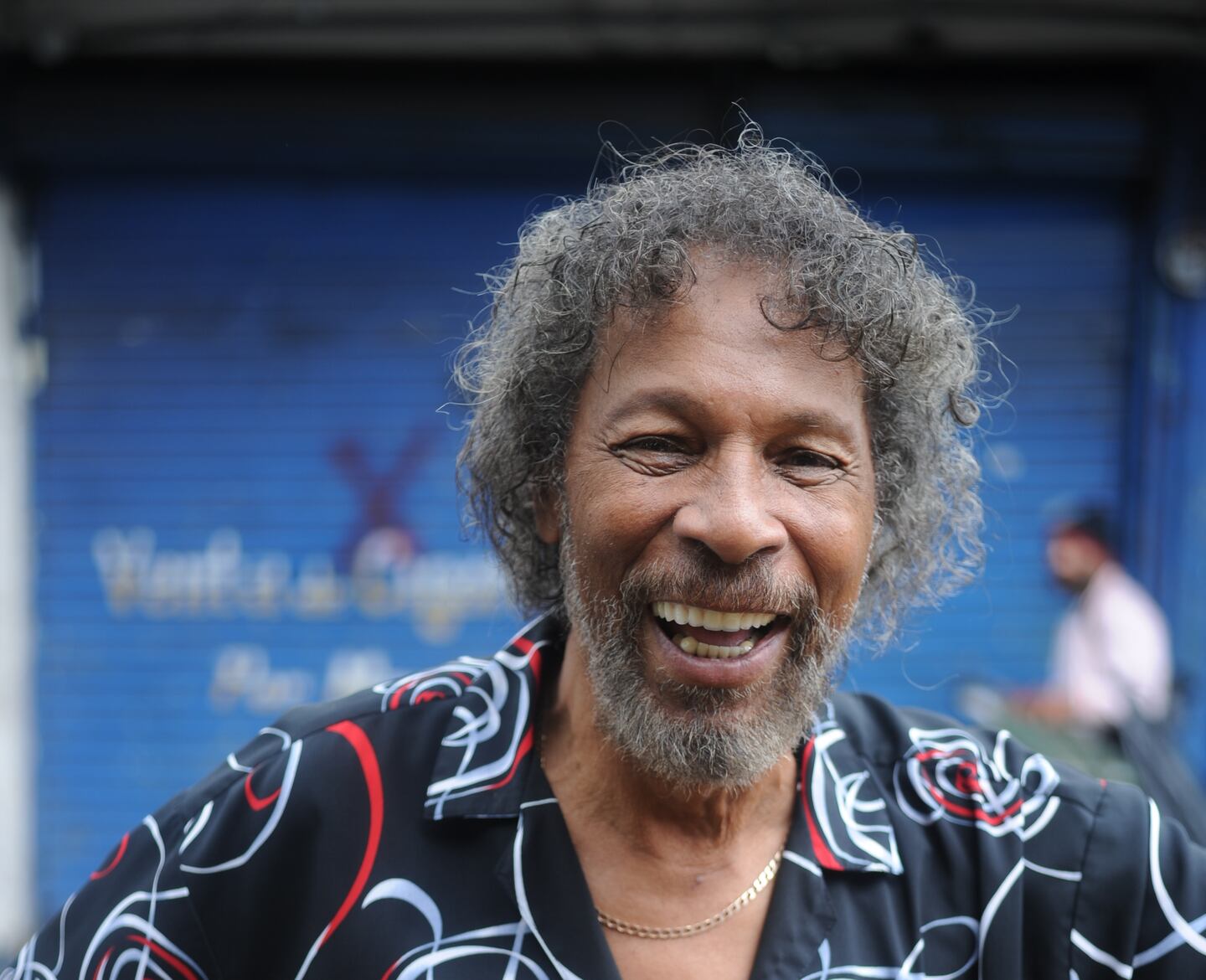 Johnny Dixon sigue delicado en el hospital; su familia espera que salga ...