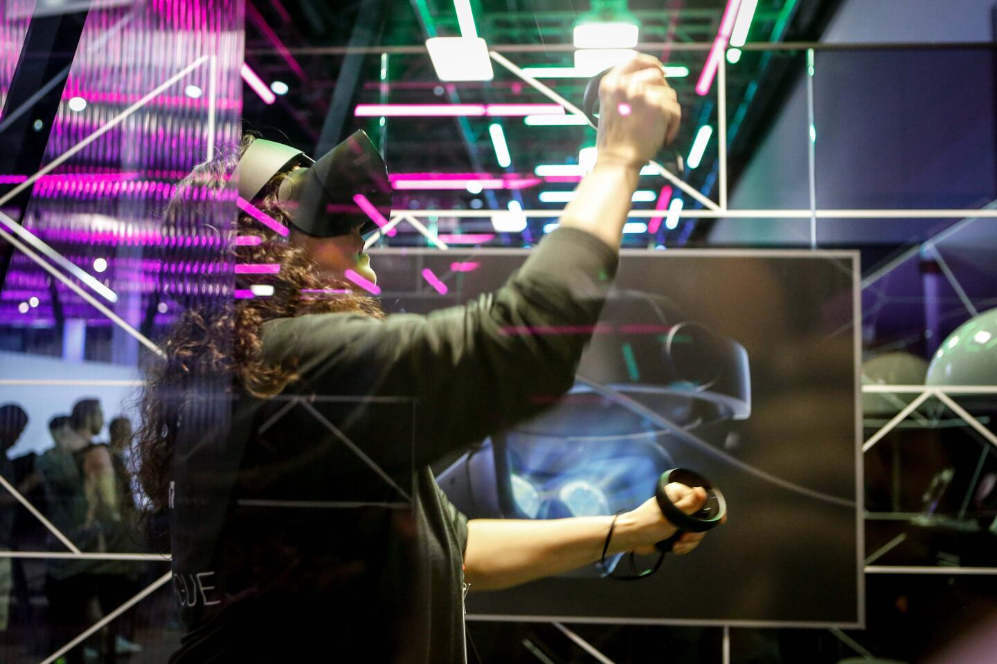 Vehículos voladores, metaverso y criptomonedas destacarán en CES 2023 | La Nación