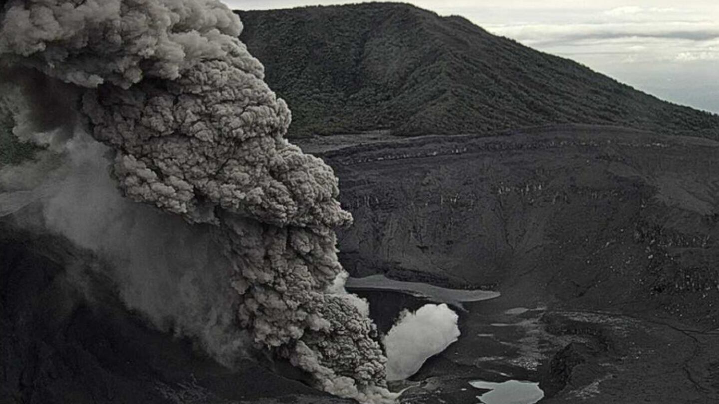 Volcán Poás registró segunda erupción significativa en la mañana de ...