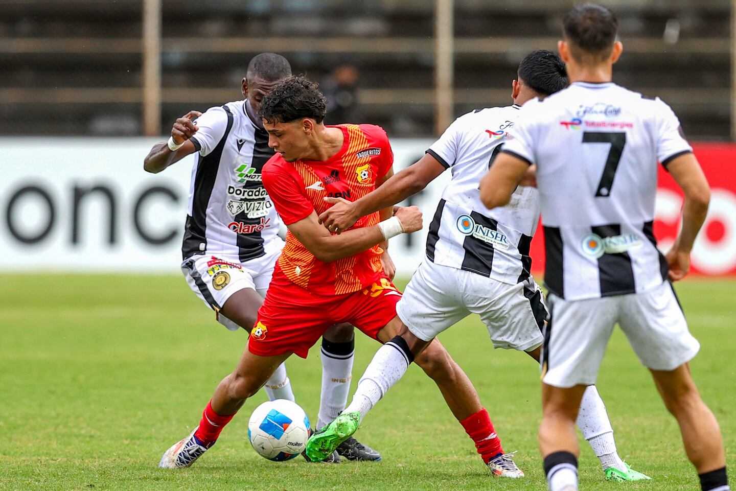 Andy Rojas jugó su último partido con Herediano | La Nación
