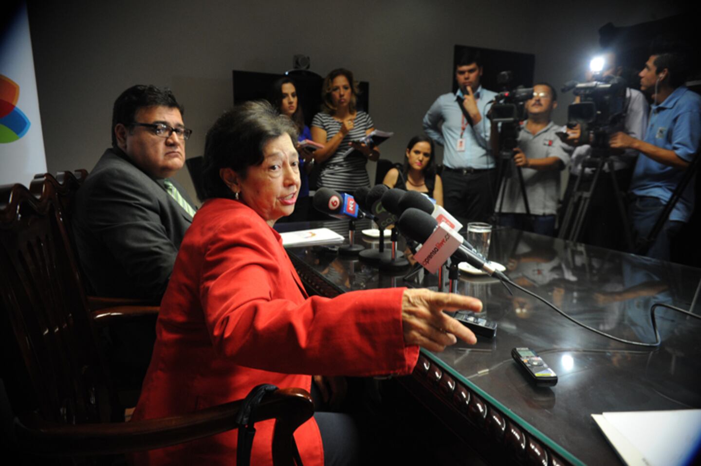 Elizabeth Fonseca se aferra a su cargo pese a cuestionamientos por caos ...