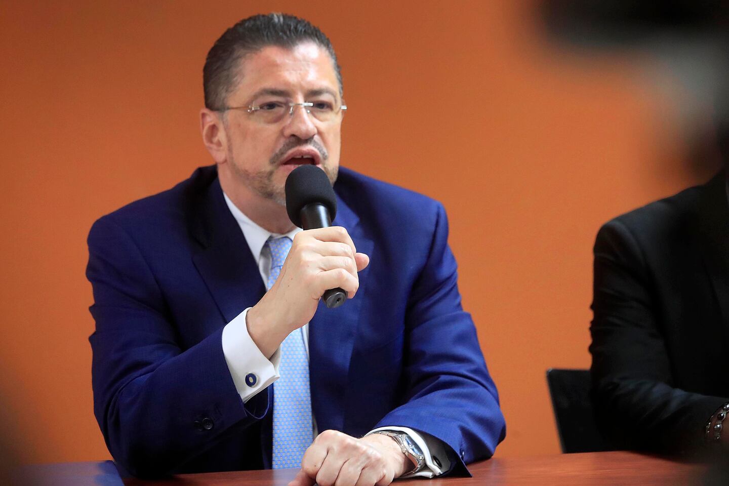 Rodrigo Chaves defiende las cárceles de carpas | La Nación