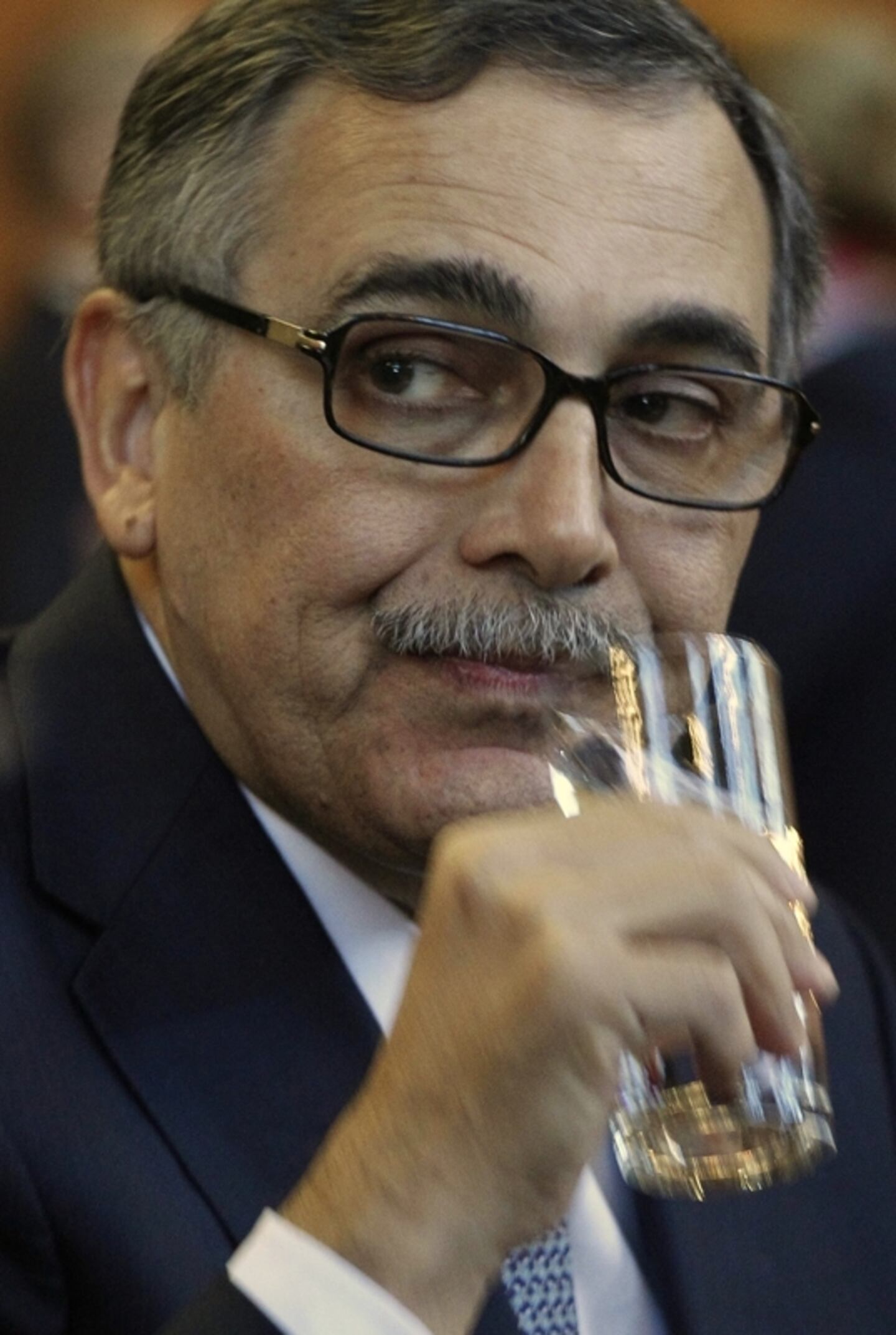 René Castro reparte culpas y evade la responsabilidad por caso de ...