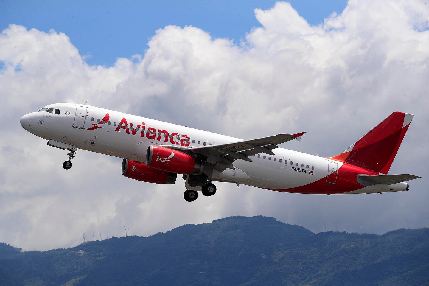Avianca redujo las dimensiones para el artículo personal: esto es lo ...